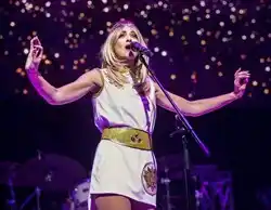 Singer Alison Ward Enjoys Her Role in Mania : The ABBA Tribute ...