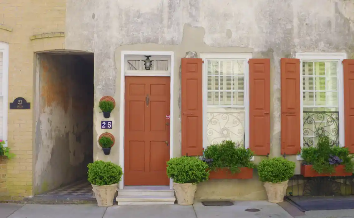 Behind the Style and Charm of Historic Charleston Homes | Charleston.com